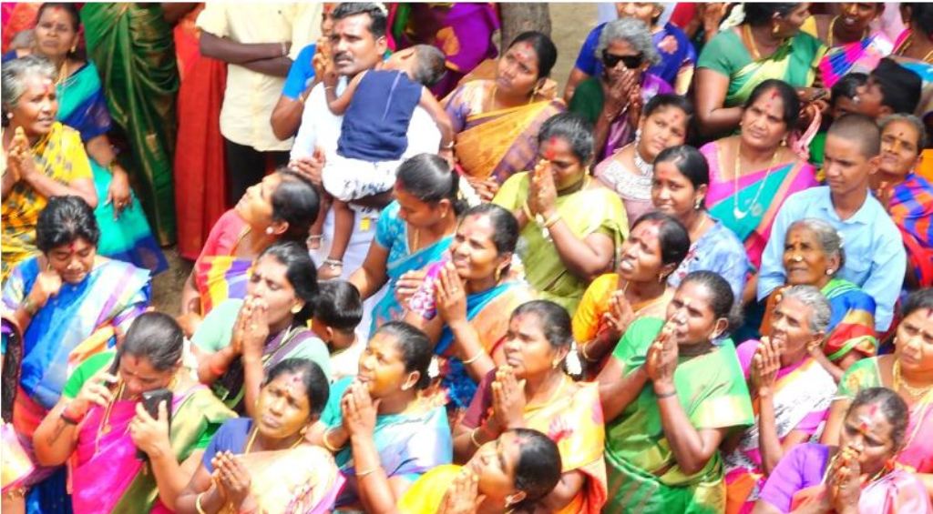 ஸ்ரீ 18ம்படி கருப்பர் கோவில் கும்பாபிஷேகம் கோலாகலம்..! விமர்சையாக நடந்த ...